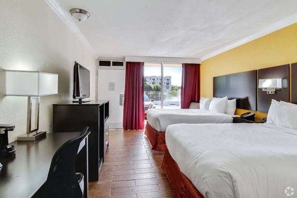 The Link Hotel on Sunrise in Fort Lauderdale with Complimentary ...